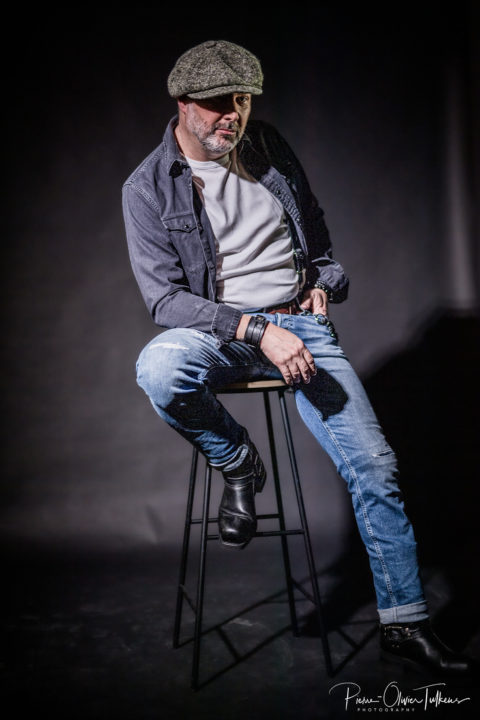 A PROPOS | Mike Sinclair